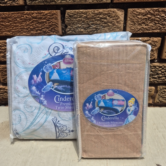 Disney | Bedding | Vintage Disney Cinderella Complete Twin Sheet Set ...